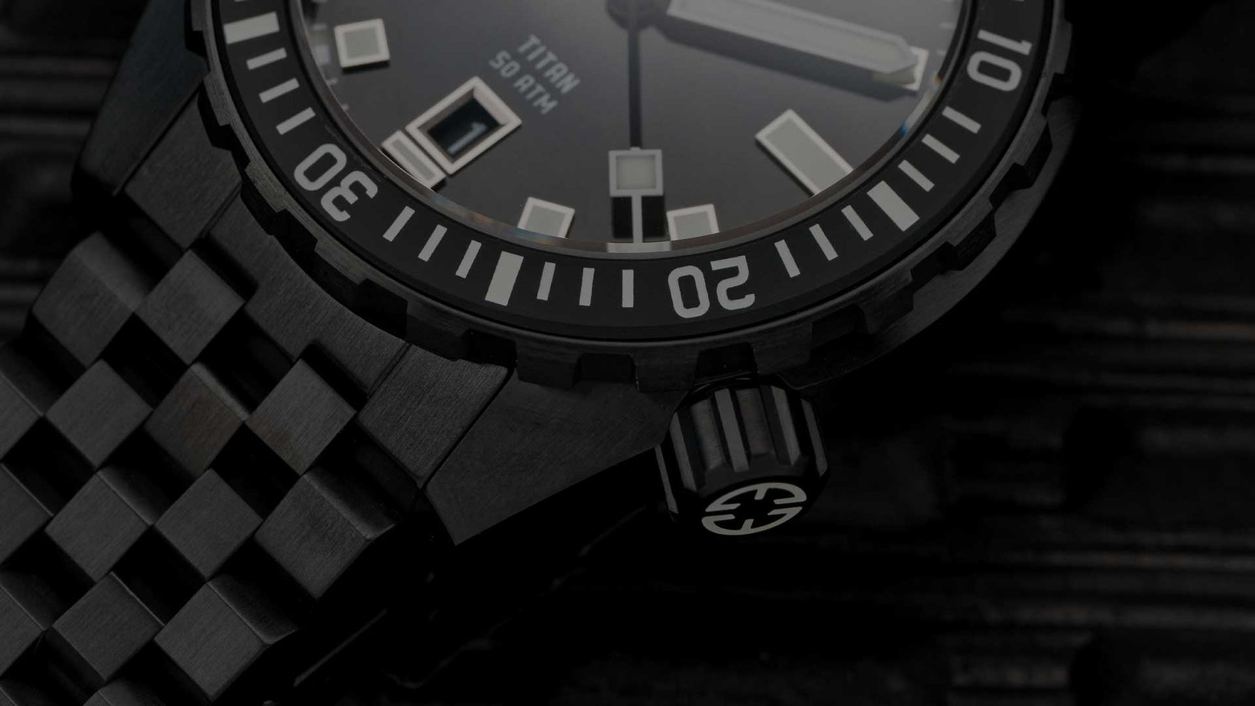 Erebus Titan – EREBUS WATCH